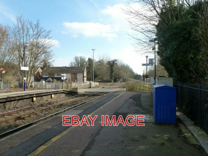PHOTO LEVEL CROSSING WOOLHAMPTON LOOKING EAST FROM MIDGHAM RAILWAY ...