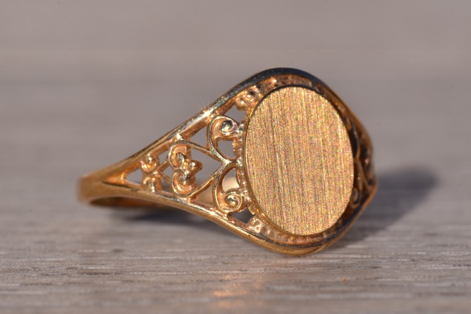 Vintage Yellow Gold Signet Ring With Filigree | eBay