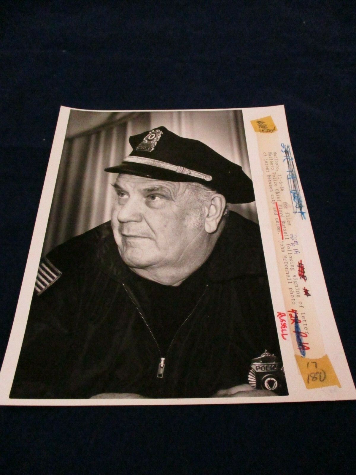Glossy Press Photo 1986 Police Chief Floyd Russel post letter of intent ...