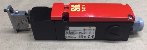 OMRON STI T4016-040 SAFETY SWITCH T4016 250V #36I61*AD | eBay