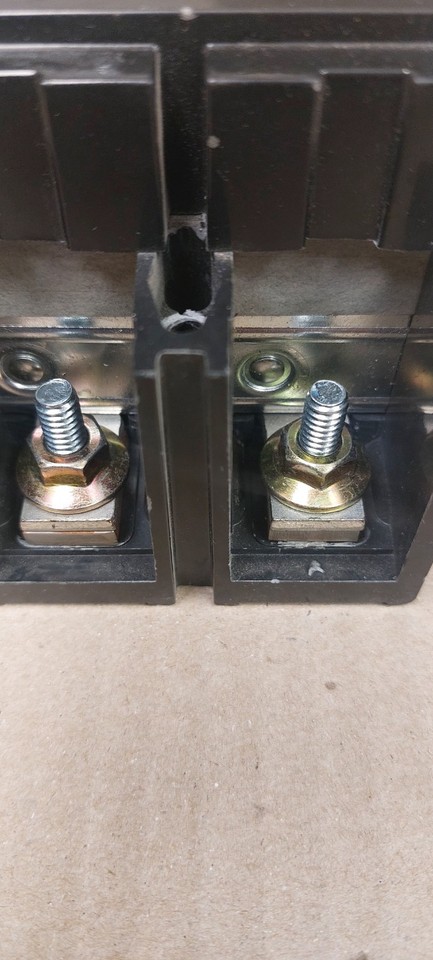 SQUARE D 200 AMP MAIN BREAKER TOP FEED QBM22200TN= Q2M2200MT ...