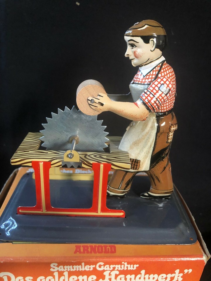 VINTAGE TIN TOY ARNOLD STEAM POWERED GRINDING STONE WHEEL WORK ...