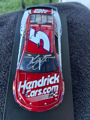 "VERY RARE" KYLE LARSON AUTOGRAPHED RUBY RED HENDRICK 40th ANNIVERSARY ...