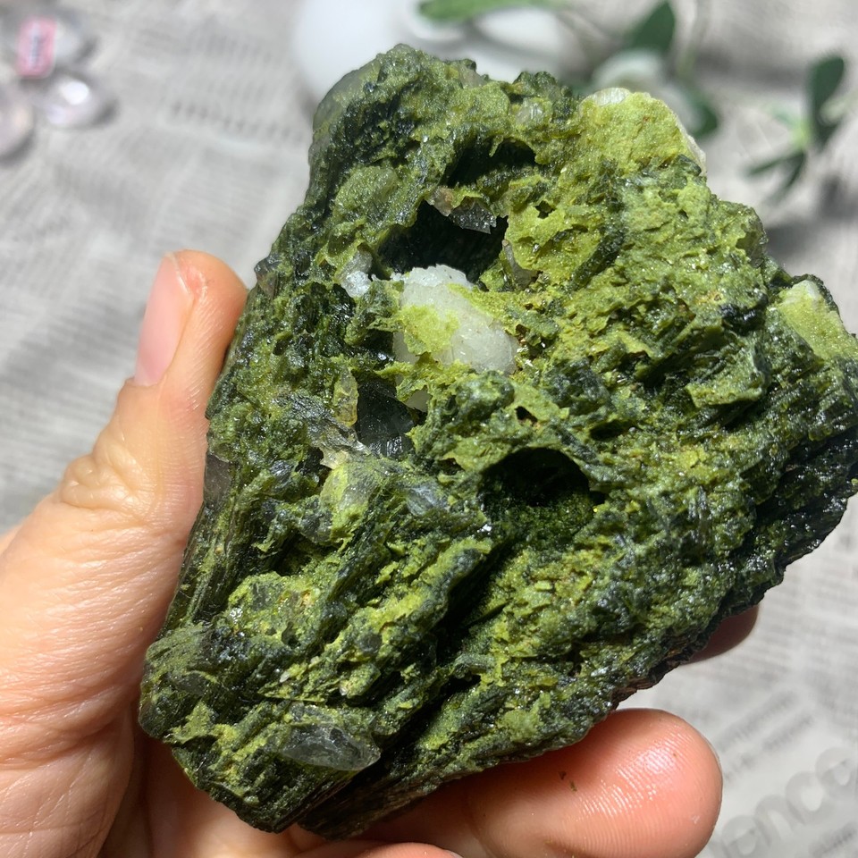 382g Natural green tourmaline quartz crystal cluster mineral specimen ...