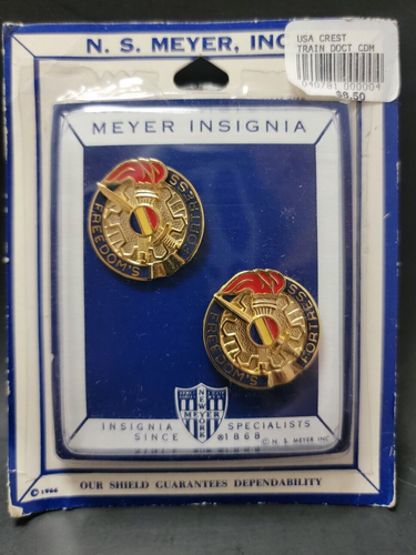 US Army Distinctive Insignia DI DUI Training and Doctrine Command 1586 ...