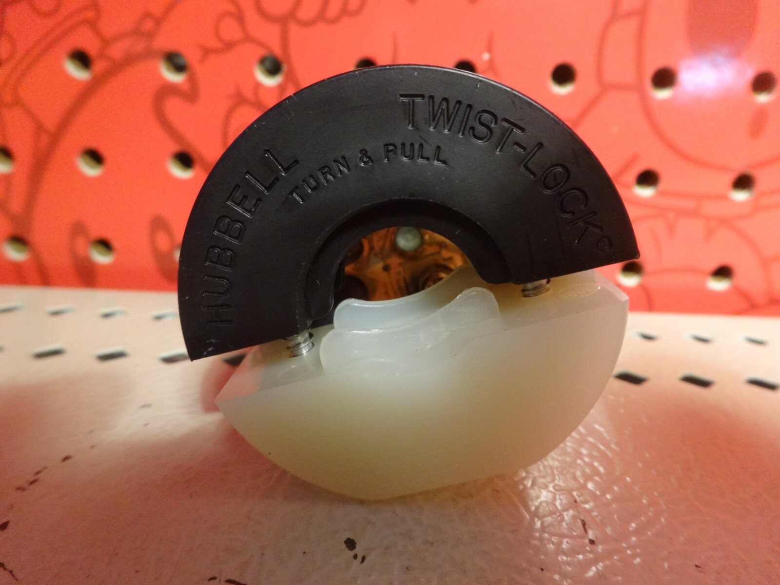 Hubbell HBL2323 20A 250V 2 Pole Twist Lock Female Plug new no box | eBay