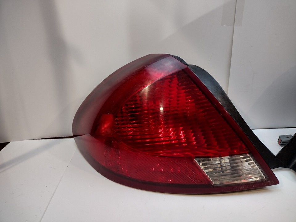 2000-2003 Ford Taurus Tail lights pair set of 2 left and right side ...