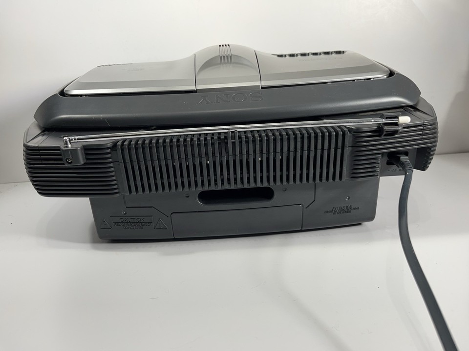 Sony AM/FM Radio Cassette CD Player Power Drive Woofer Boombox CFD-G500 ...