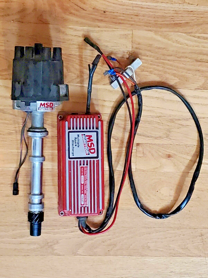 MSD Chevrolet distributor and MSD 6200 Ignition Box | MSD 8461 ...