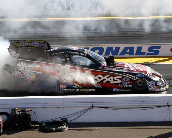 Best Car Burnouts Watch One Of The Best Car Photographers Visit