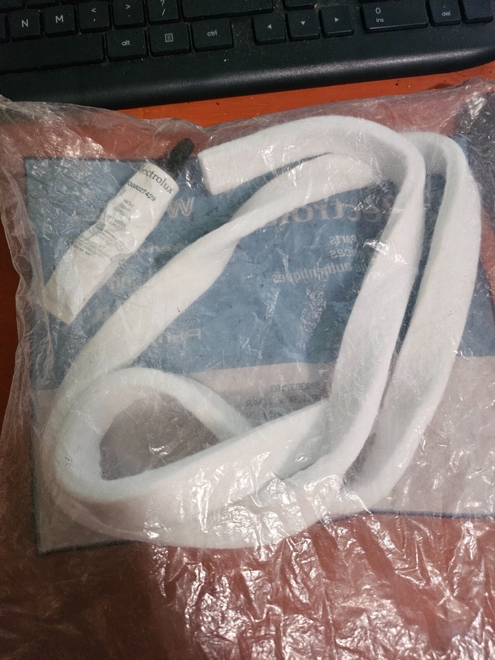 Frigidaire 5303937183 Dryer Lower Felt Seal & Adhesive | eBay