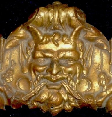 Pediments - Pediment Mount - Vatican