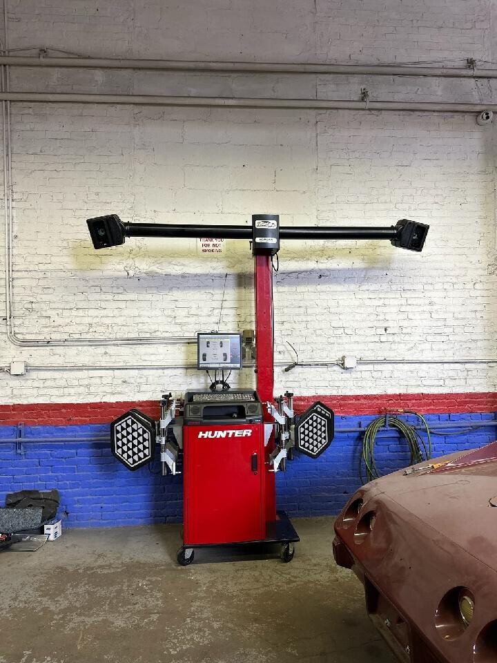 Hunter Wheel Alignment Machine Model # PA130 Used Very Clean Make an ...