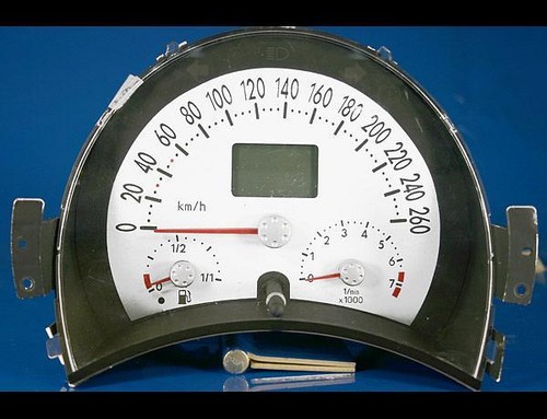 2004 VOLKSWAGEN Beetle Metric KPH KMH Dash Instrument Cluster White ...