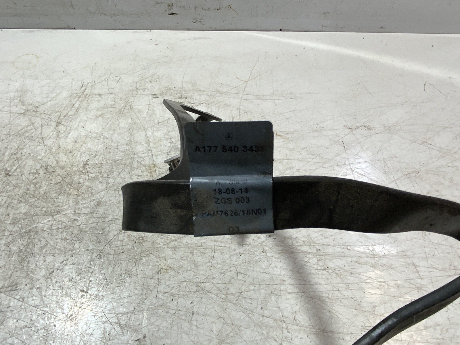 MERCEDES a C GLC Class W177 X253 Wiring Lead Cable Negative A1775403431 ...