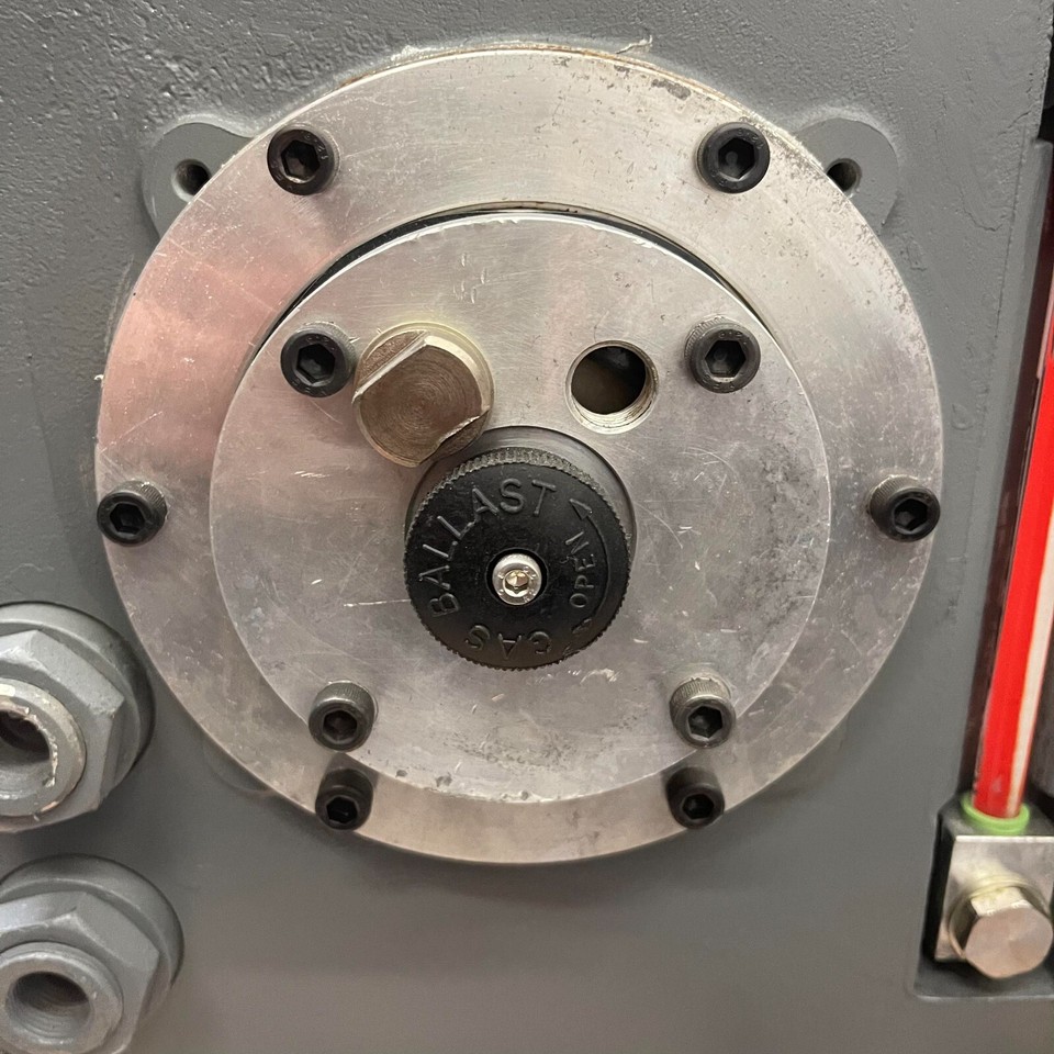 Edwards E2M175 Dual Stage Rotary Vane Mechanical Industrial Vacuum Pump ...