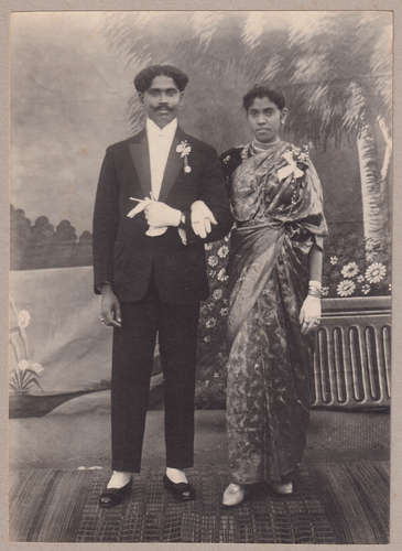 INDE Soundiraraj à PONDICHERY Puducherry -Un couple- Vintage argentic ...