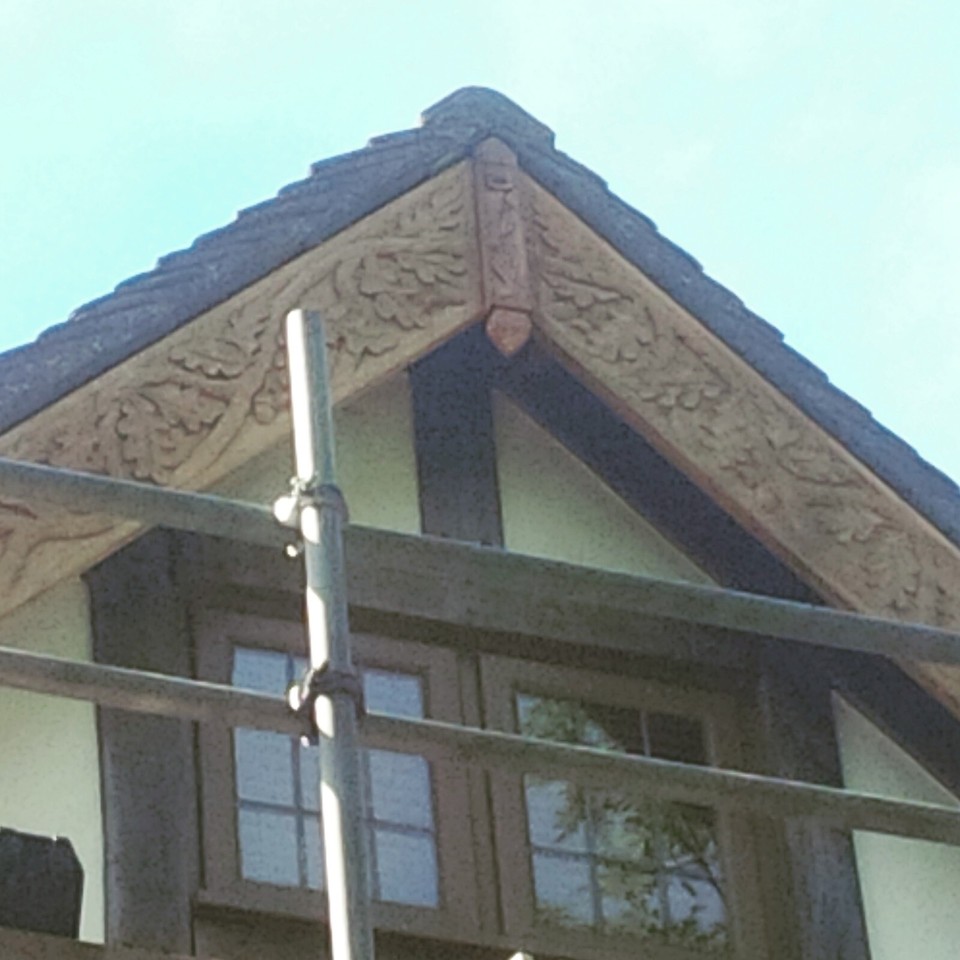 Oak bargeboard, oak gothic bargeboard, oak leaf panel carving,oak ...