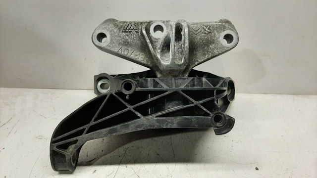 Peugeot Partner 2018 Diesel 96kw Engine Mount Bracket 9820297580 ...