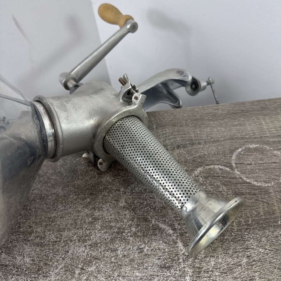 VINTAGE SQUEEZO Original BERARDUCCI STRAINER MODEL 400-TS Juicer | eBay