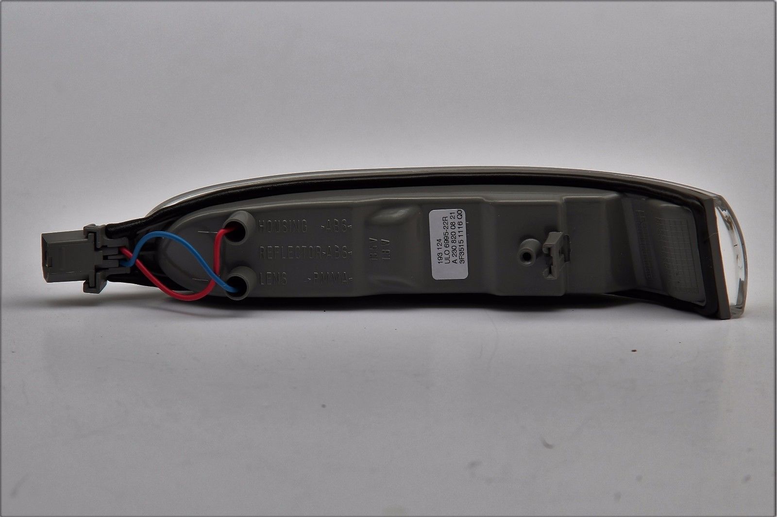 MERCEDES BENZ W209 DOOR MIRROR SIDE MARKER LIGHT RIGHT SIDE GENUINE ...