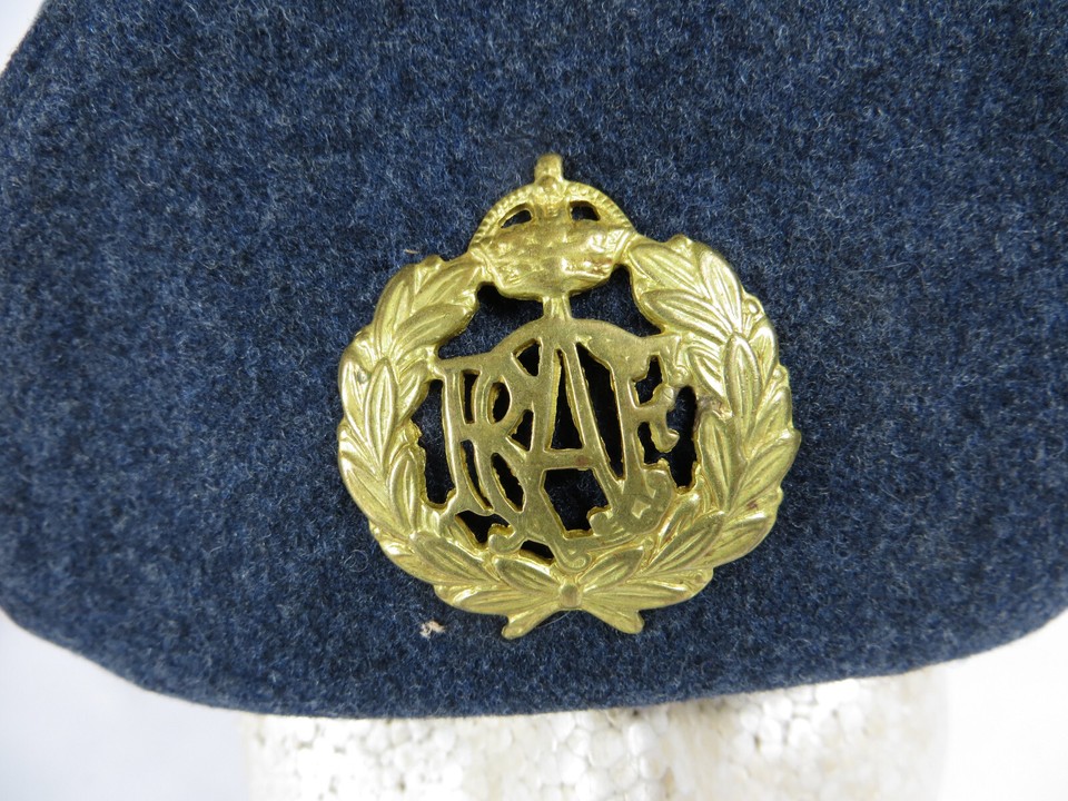 WW2 Canadian RCAF WInter Cap & Cap Badge. Dated. Sized | eBay