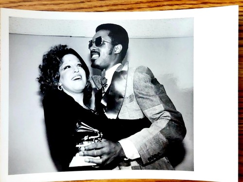 Stevie Wonder & Bette Midler 1974 Grammy Awards Type 1 5x7 Photo by ...