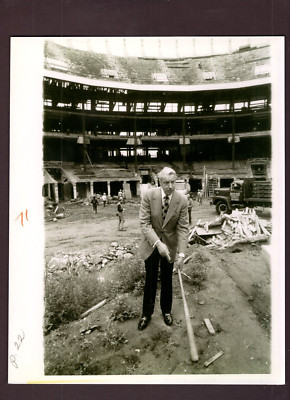 Joe DiMaggio renovation Yankee Stadium 1974 Type IV Press Photo New ...