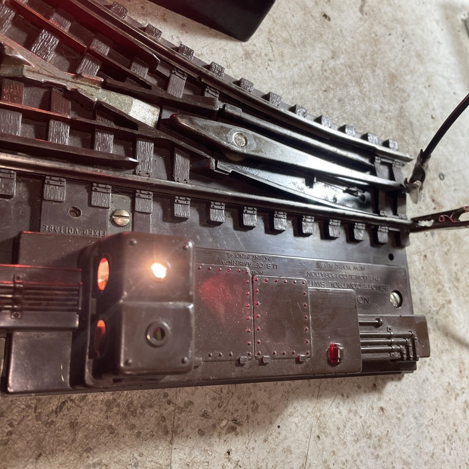 Lionel 112 Super O Right Hand Turnout Switch With Pins #161 | eBay