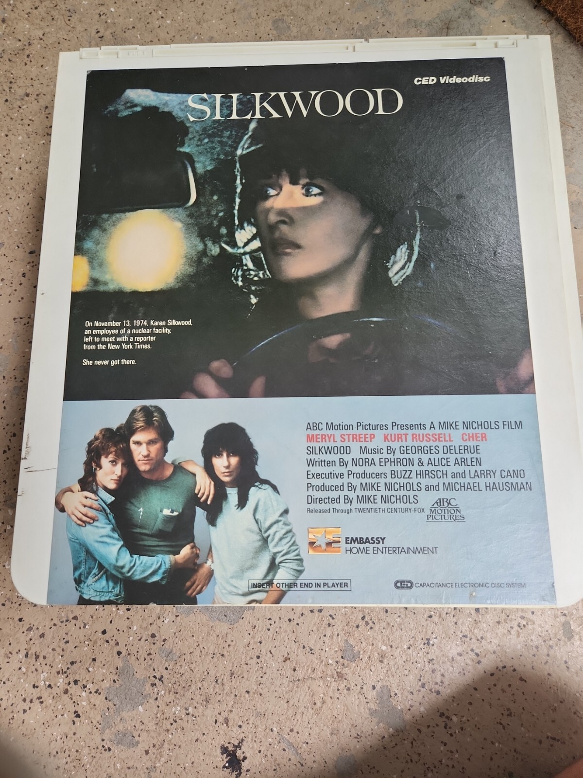 Silkwood - CED SelectaVision VideoDisc - Kurt Russell - Cher - Meryl ...