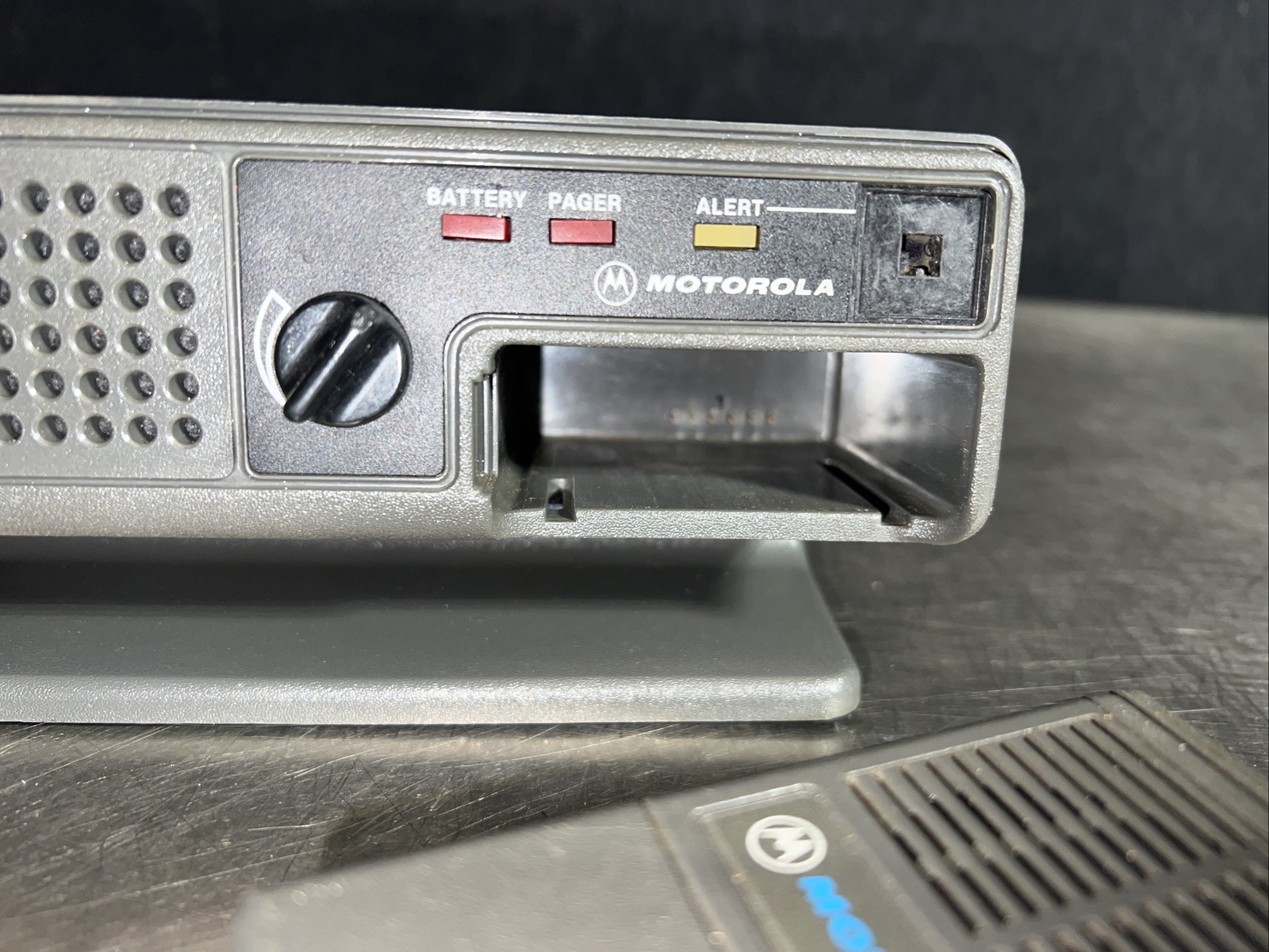 VTG Motorola Minitor II VHF Pager & NRN4985B Amplified Charger. Alert ...