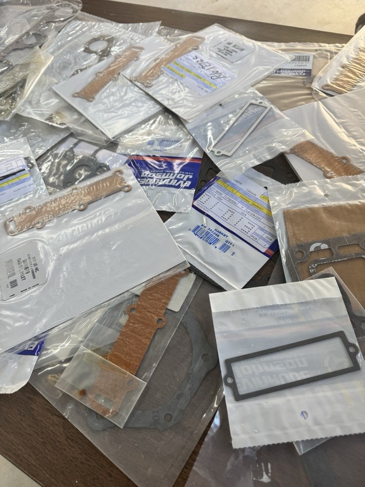 Huge Lot 40 *NEW OEM* BRP Johnson Evinrude Gaskets Boat Dealer Excess ...