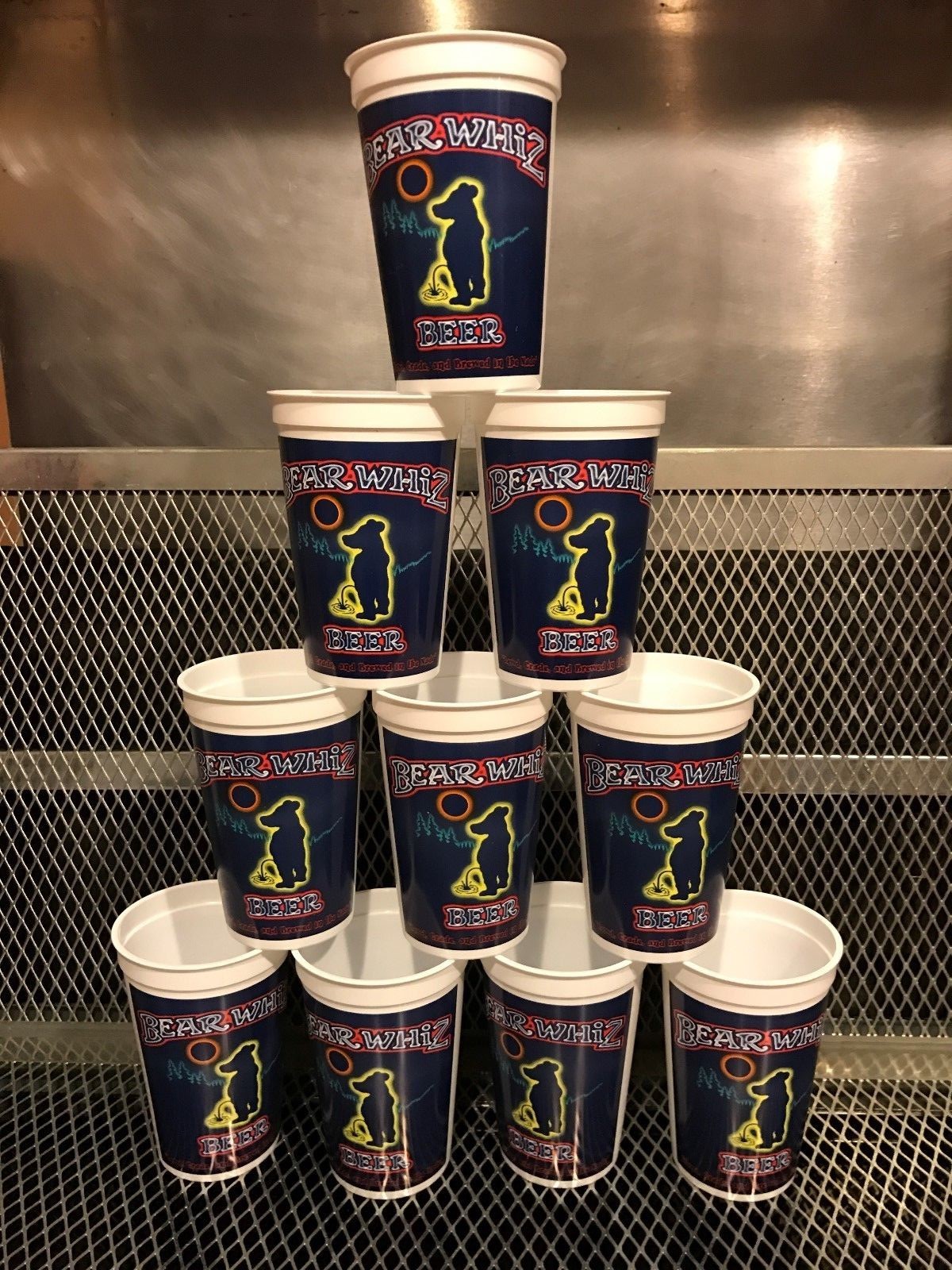 BEAR WHIZ BEER ~ VTG ~ Set of 10 ~ Plastic Pint Cup Cups ~ New Old ...