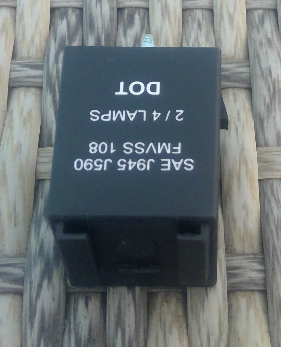 EP-28 NAPA ELECTRONIC FLASHER 3 PIN 12V | eBay