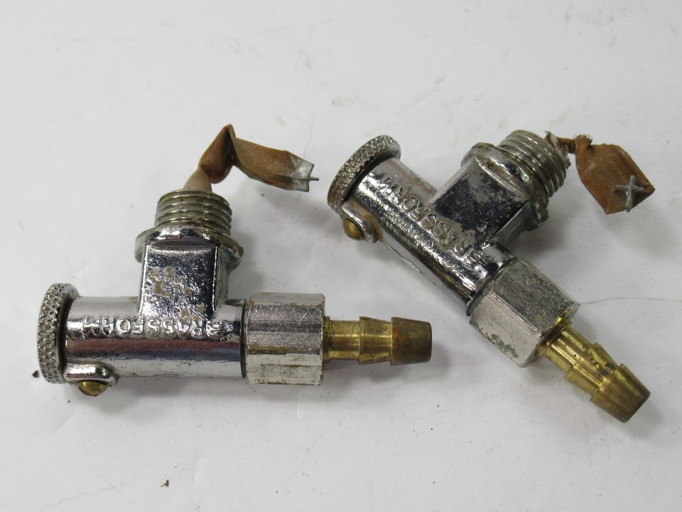 Ewarts petcock set BSA A65 A50 A10 B44 push pull used fuel valve ...