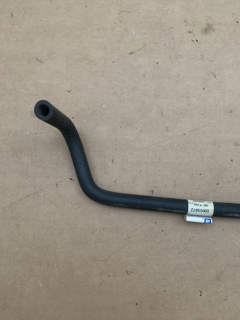 1988-1991 Corvette C4 OE PCV Hose Right Valve Cover GM 10055872 for ...