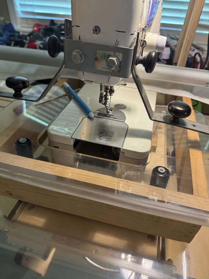 Janome Mid Arm Quilting Machine With Grace 12 Ft Quilting Frame And ...