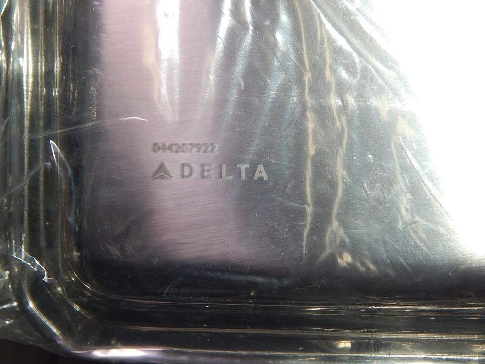 3 Delta Airlines Large Metal Trays NEW 13.5" x 10" | eBay