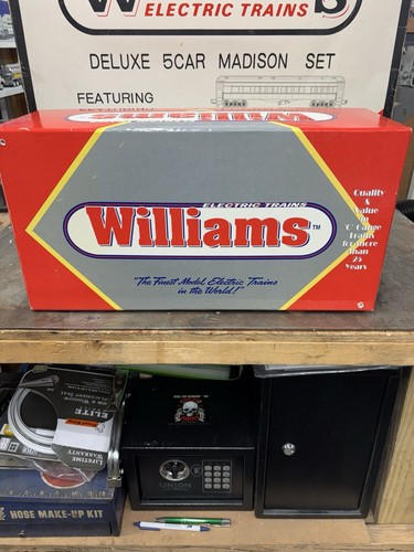 Williams Electric Trains, Deluxe, Five Car Madison Set Crown Edition | eBay