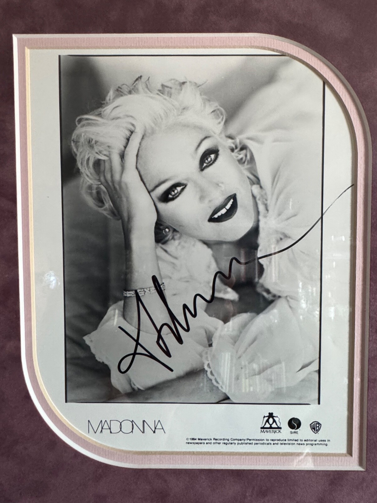 Madonna Autograph Hand Signed Bedtime Stories 8 x 10 Promotional Photo ...