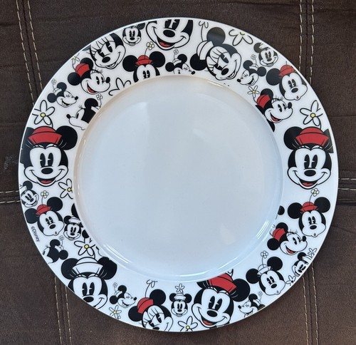 4 Disney Micky Mouse Minnie Mouse 10.75" Round White Red Black Dinner ...