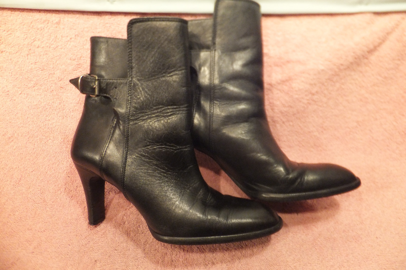 COLIN STUART Black Leather Ankle Pull On Boots Women… - Gem