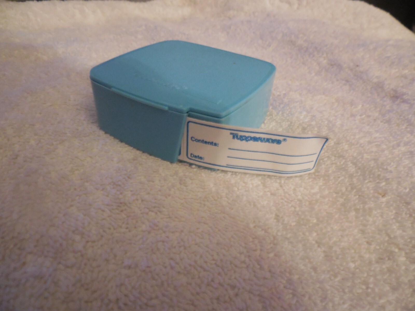 Vintage Tupperware Label Dispenser Red 1446-1 Christmas Label Roll for ...