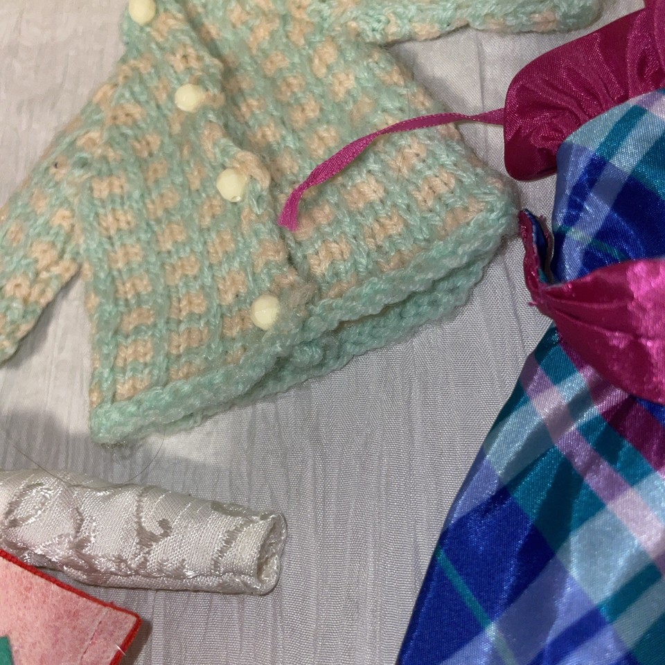 Vintage 60s/70s+ Mixed Lot Barbie & Friend Mattel Clothing 11” Dolls ...