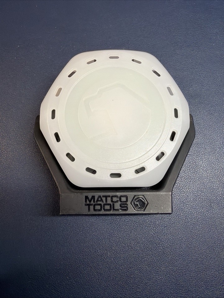 Matco Tools 1000 Lumens GREEN Cordless Snap Pivot Flood Light With HBS ...