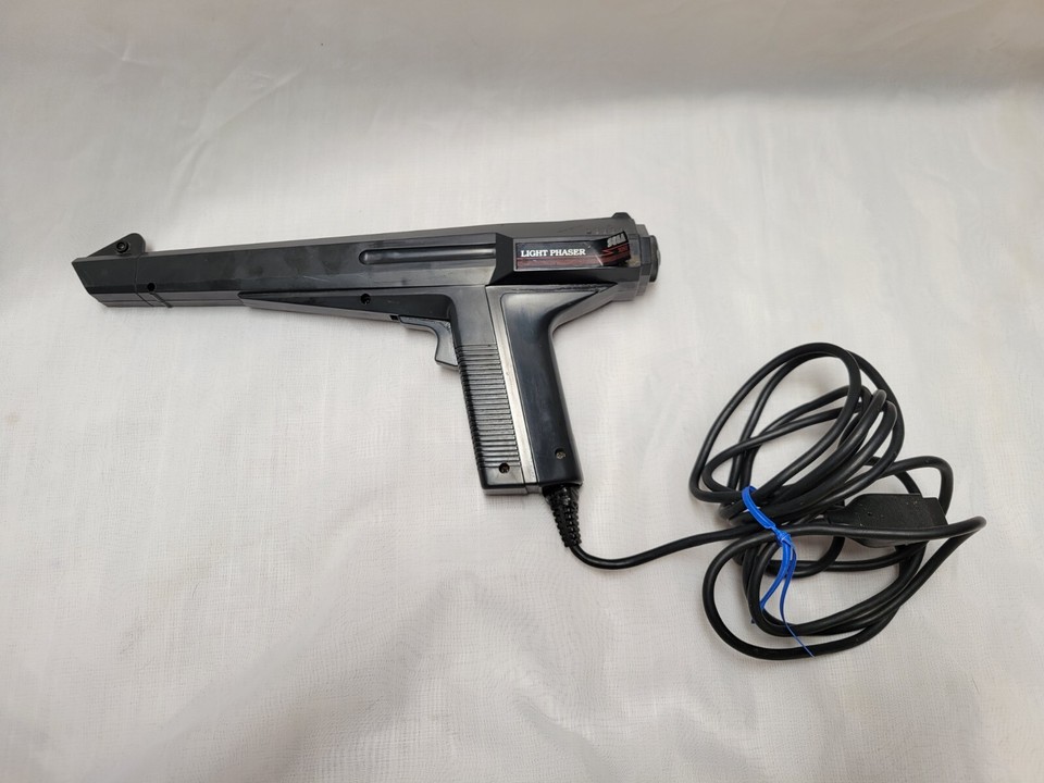 Sega Master System Light Phaser Gun Model 3050 Tested Working Authentic ...