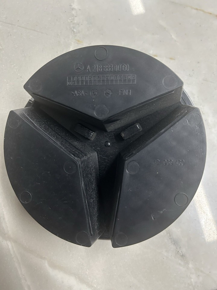 GENUINE MERCEDES BENZ MB CLS SLK W218 R172 GRILL STAR BADGE BASE ...