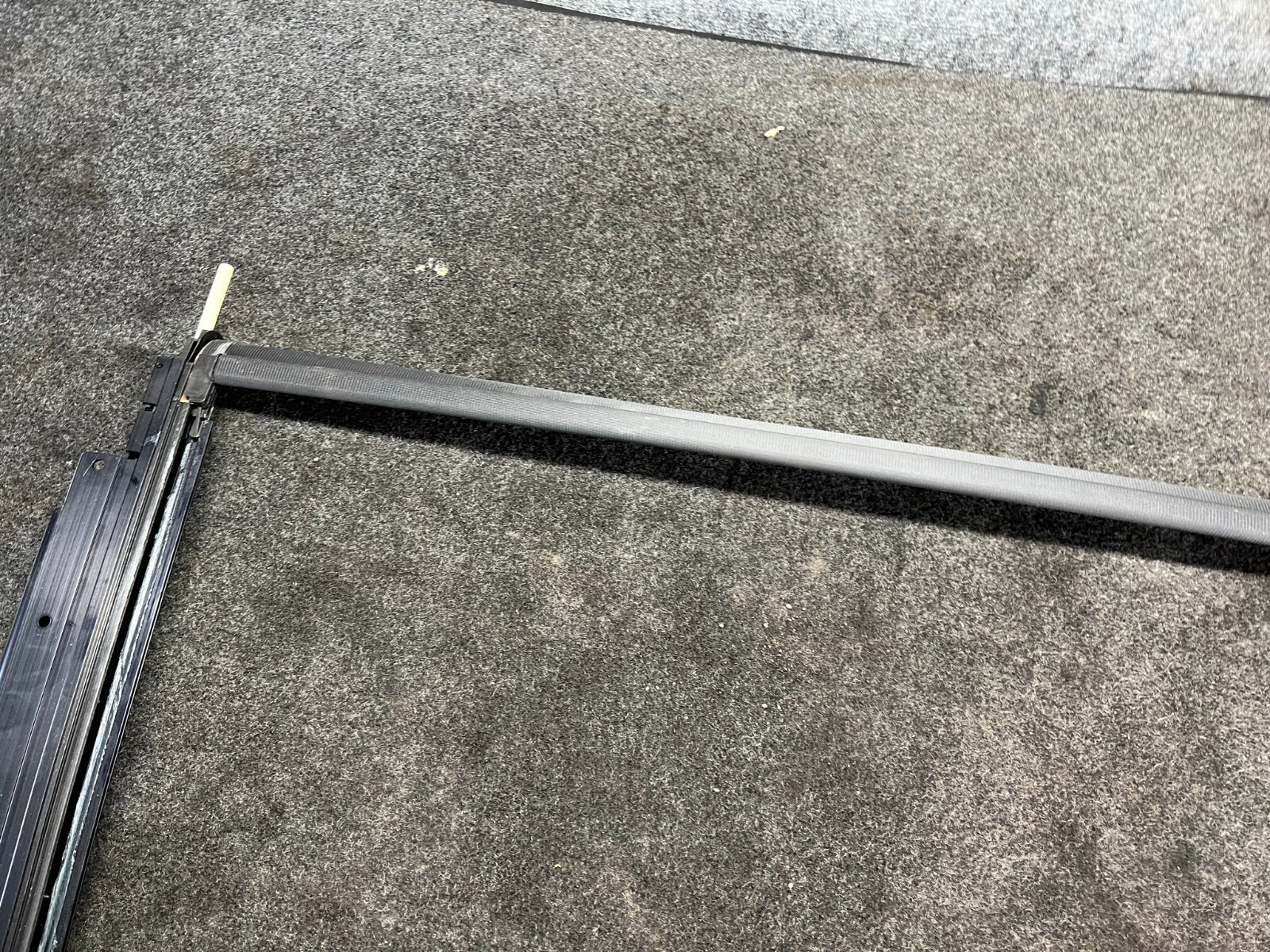 Panoramic Sunroof Rail Frame Rear Assembly Mercedes 15-20 W205 C63 C300 ...