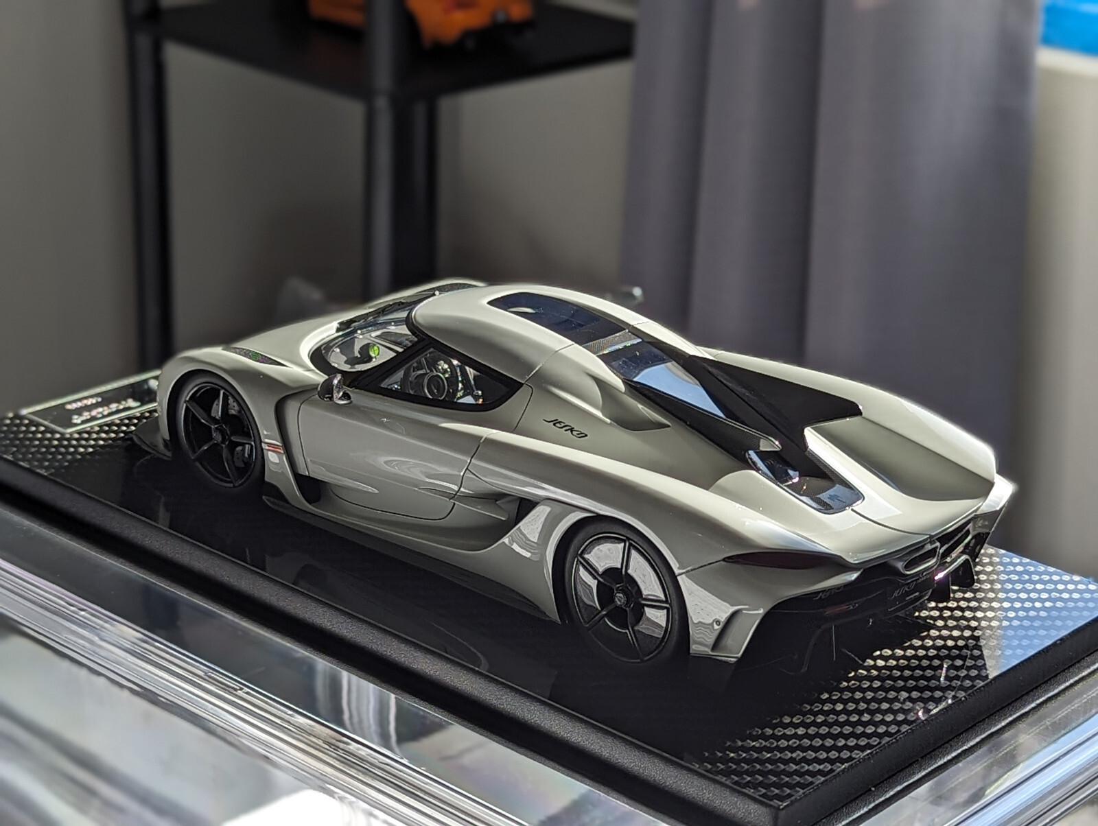 1/18 FrontiArt Koenigsegg Jesko Absolut in Grey Carbon Base | eBay