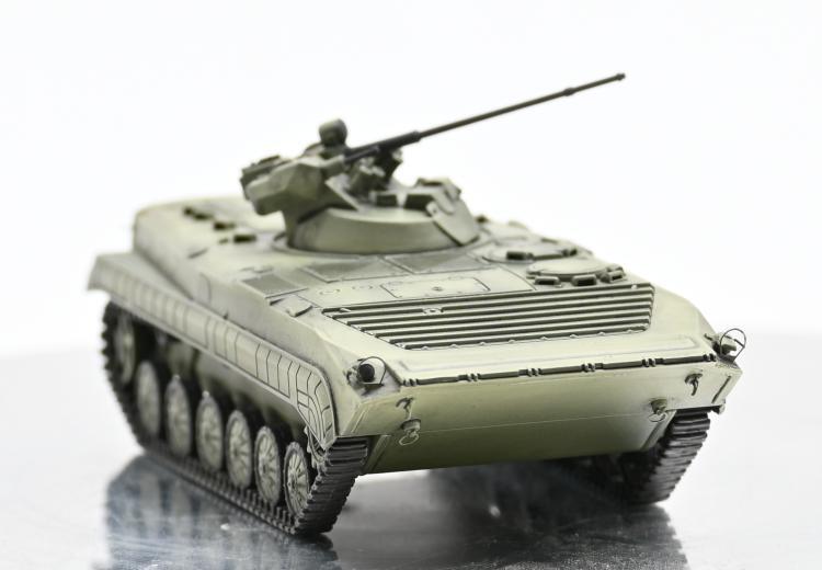 Sanrong 1/72 Russian BMP-1AM "Heretic" infantry fighting vehicle ...